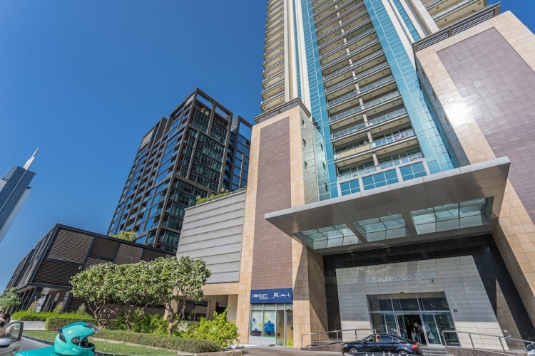 Higuests - 8 Boulevard Walk - Dubai