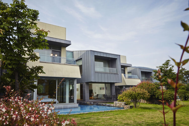 The Ananti Namhae (Old Name Hilton Namhae Hotel) - Yeosu-si