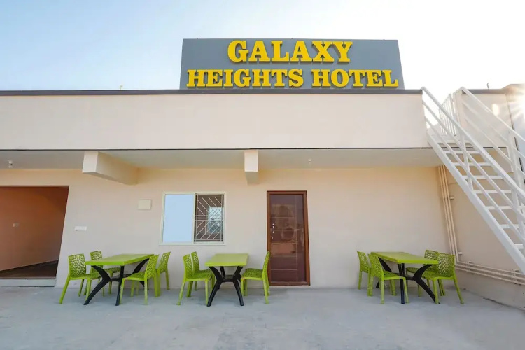Fabhotel Galaxy Heights - Near Sarjapur Road - 벵갈루루