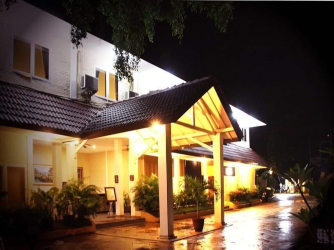 The Jayakarta Villas Anyer Beach Resort, Boutique Suites And Spa - Anyar