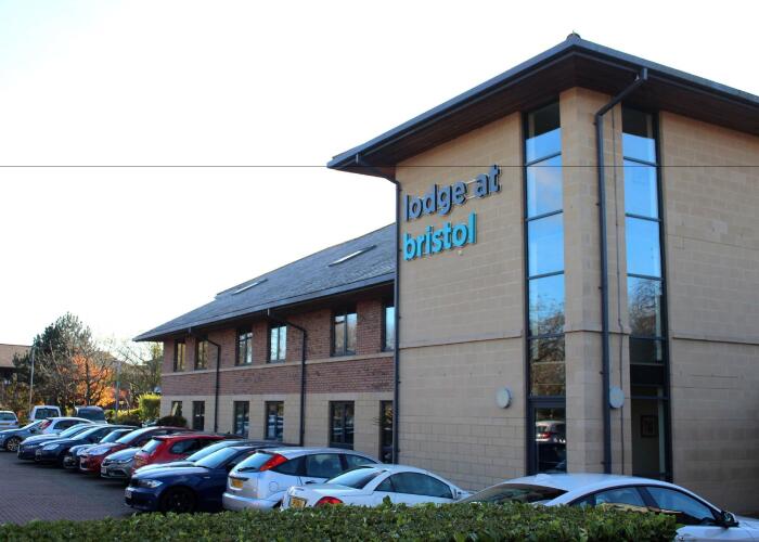 Lodge At Bristol - Bristol