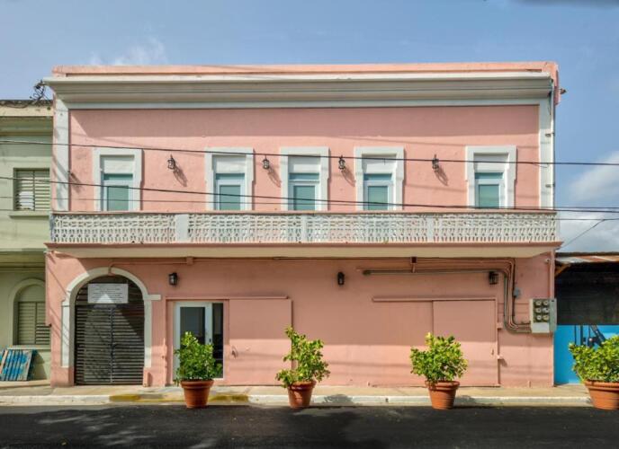 Juliette Hostel For Women Only - San Juan