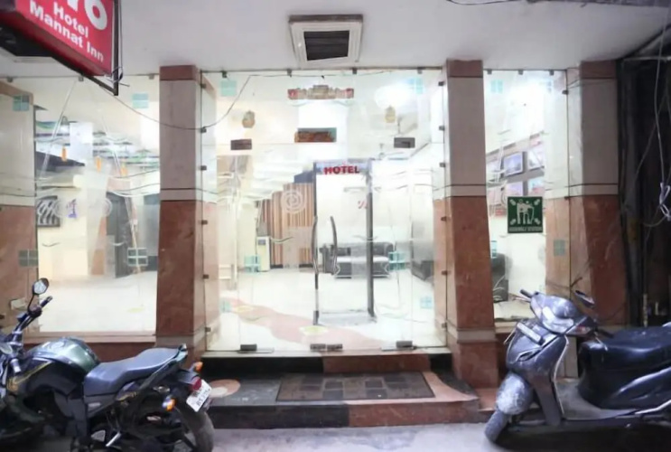 Hotel Ratandeep @ Paharganj - Delhi, India