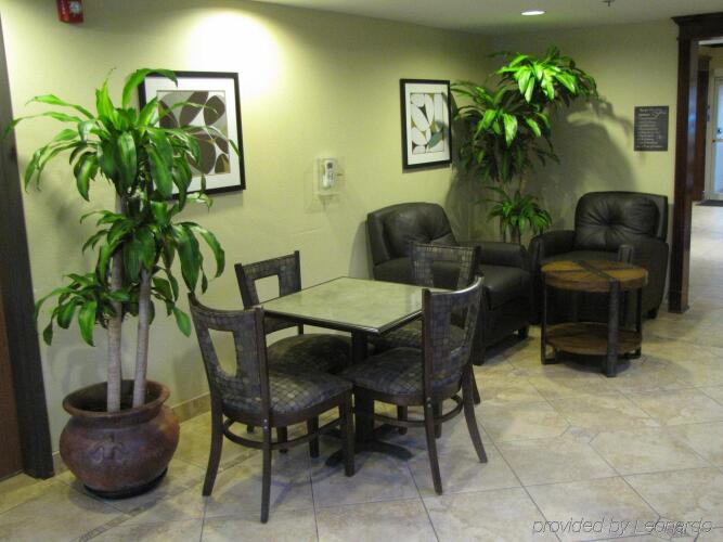 Days Inn By Wyndham Baton Rouge/i-10 - Baton Rouge, LA