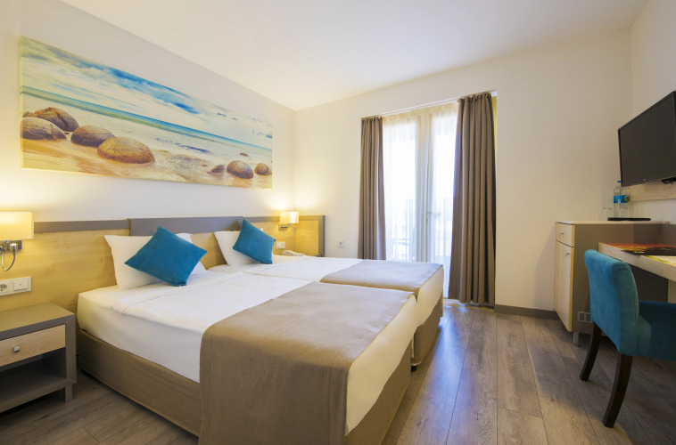 Aqi Pegasos Club - Avsallar