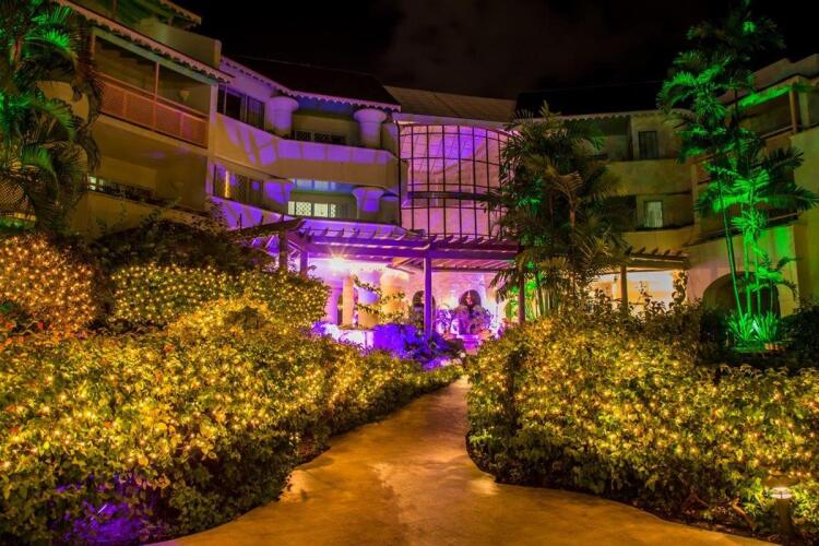 Bougainvillea Barbados - Bridgetown