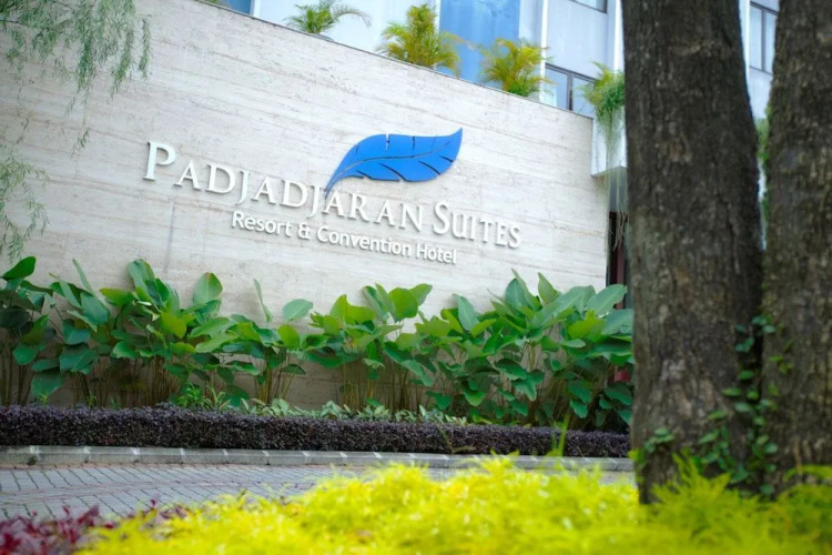 Padjadjaran Suites Resort And Convention Hotel - Bogor
