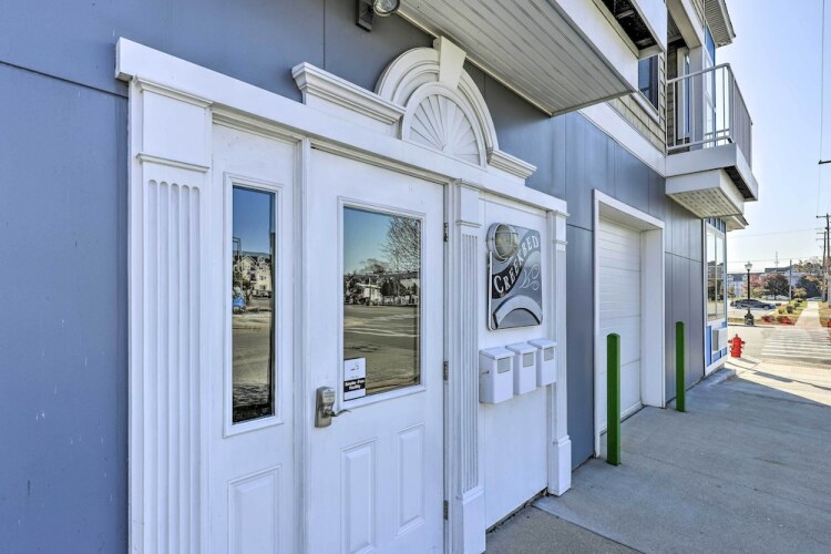 Dtwn Ludington Condo: Balcony, Walk To Beach! - Ludington, MI