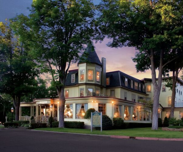 Stafford's Bay View Inn - Harbor Springs, MI