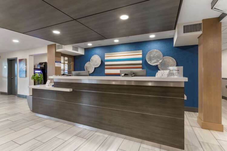 Best Western Plus Yuma Foothills Inn & Suites - Yuma, AZ