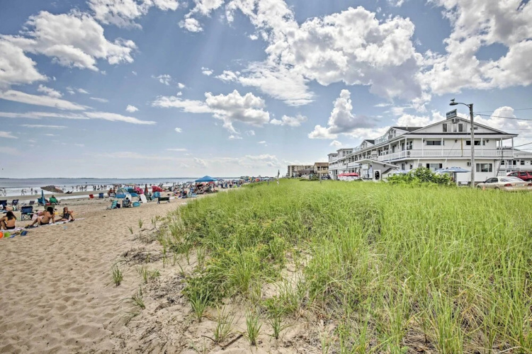 Old Orchard Beach Home W/ Patio: Walk To Beach - Saco, ME