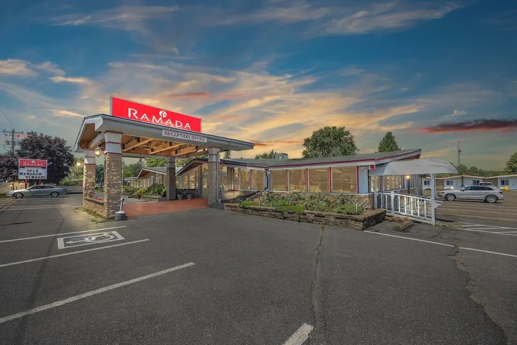 Ramada Gananoque Provincial Inn - Clayton, NY