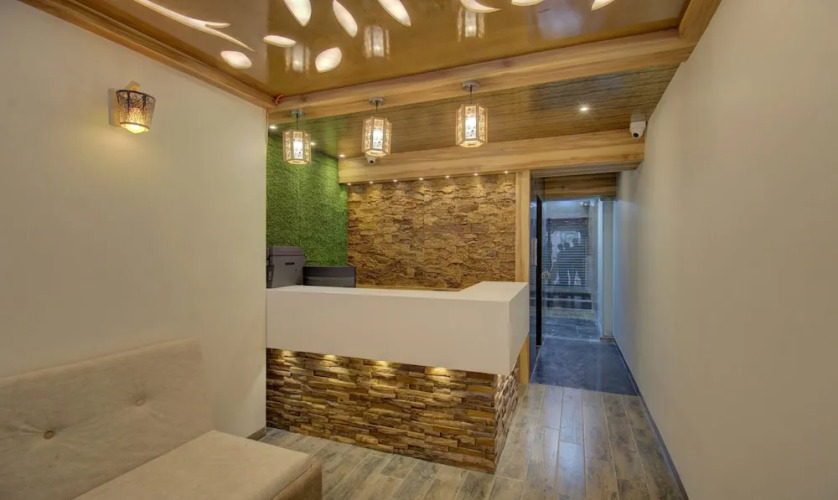 Hotel Amisha International - Surat