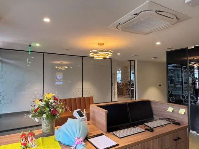 Round D Clock - Gurgaon