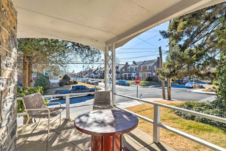 Yeadon Townhome W/ Porch, 7 Mi To Center City - King of Prussia, PA
