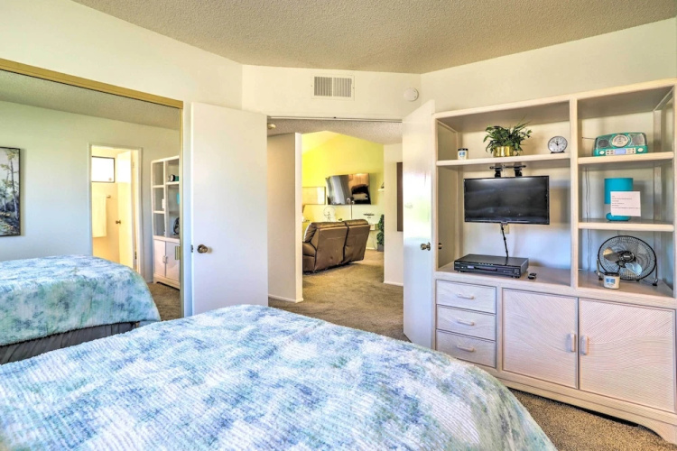 Golf Course View & Pool Access: Palm Desert Home - Bermuda Dunes, CA