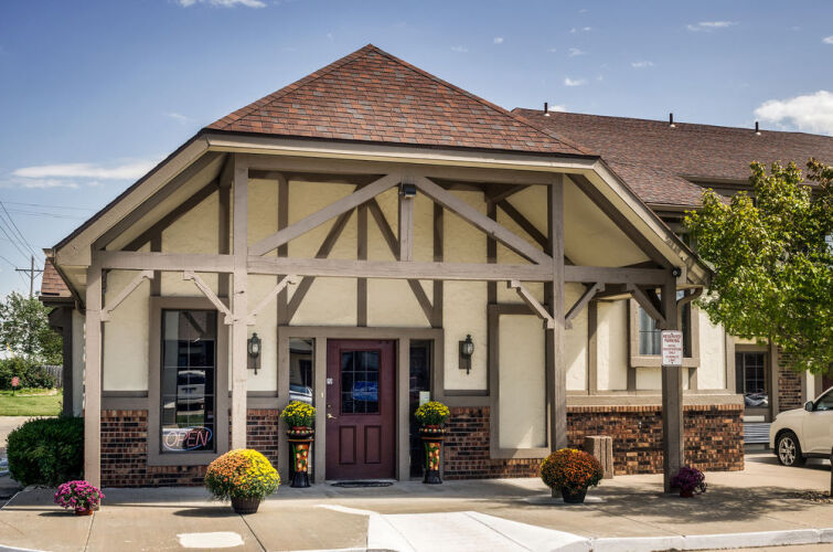Rodeway Inn - Lawrence, KS