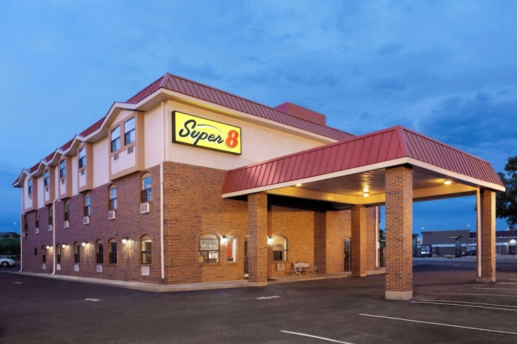 Super 8 Colorado Springs/afa Area - Colorado Springs, CO