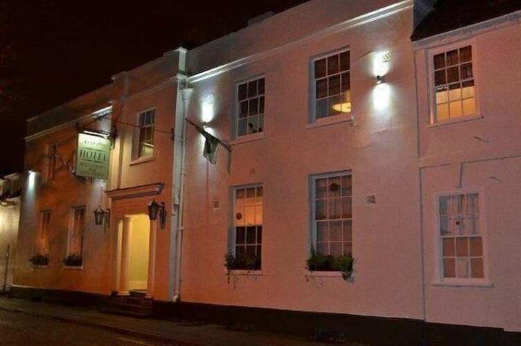 The Antrobus Hotel - Amesbury