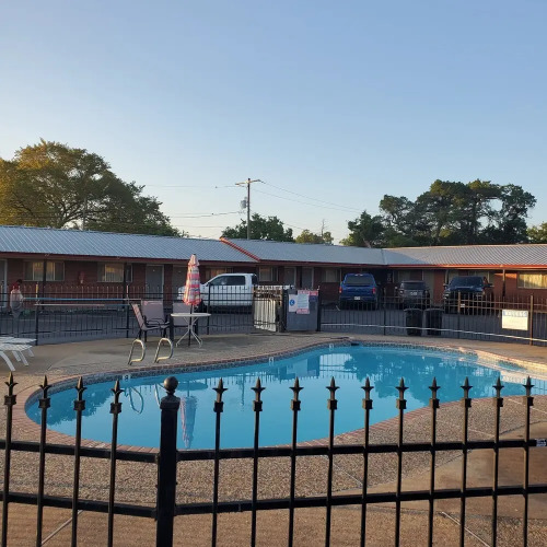 Vanguard Motel - Navasota, TX