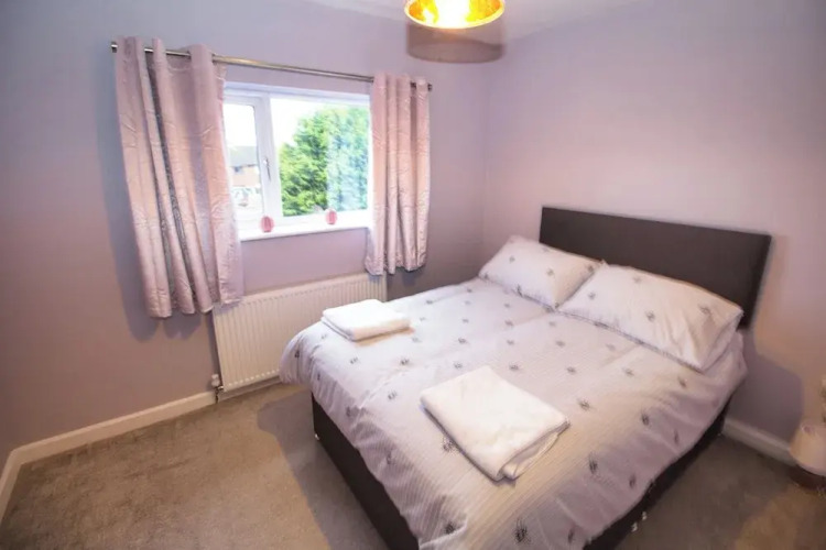 Spacious 3 Bed House - Newly Refurbished - Sheffield