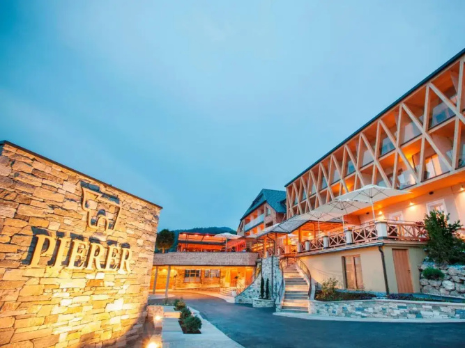 Almwellness Hotel Pierer - Teichalm
