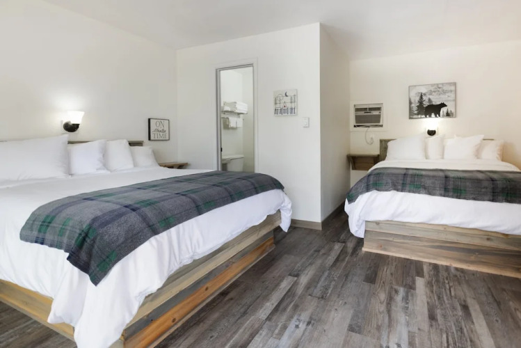 Beargrass Lodging And Rv Resort - Columbia Falls, MT