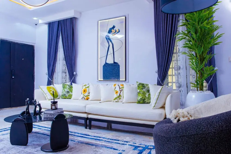 Tm Luxe Stays Guest House - Ibadan