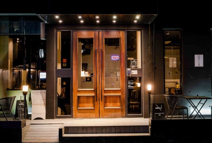 Canvas Hostel - Black - Pusan