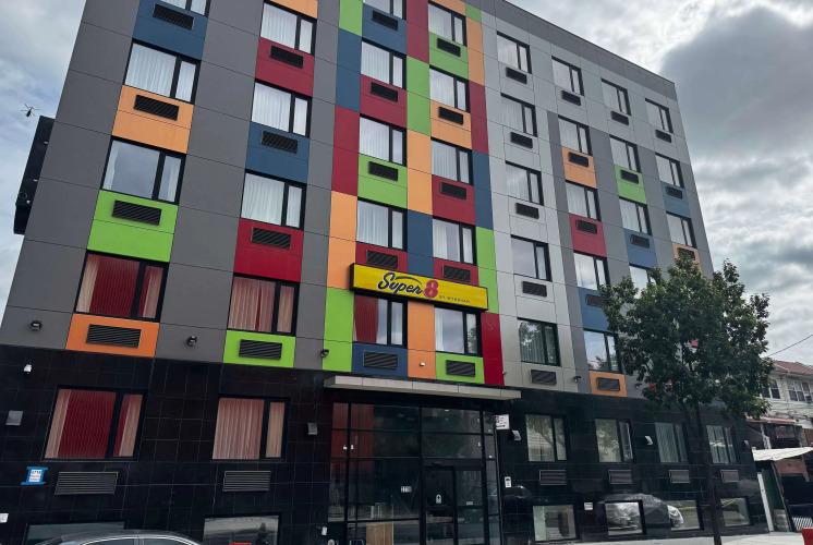 Super 8 By Wyndham Brooklyn Fulton Street/broadway Junction - Brooklyn, NY