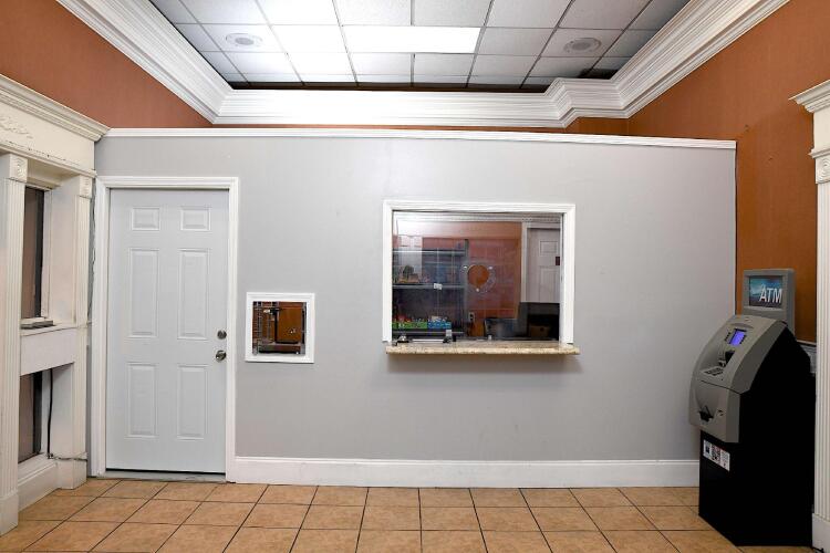 Regency Inn - Baton Rouge, LA