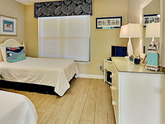 Emerald Towers West By Southern Vacation Rentals - Fort Walton Beach, FL