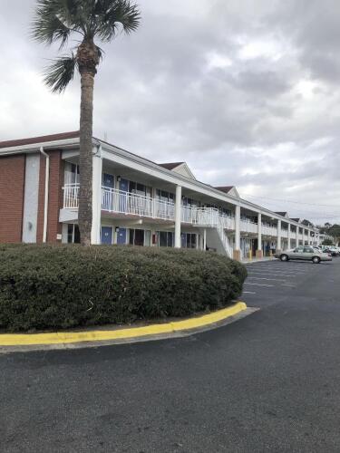 Motel 6 Brunswick, Ga - Brunswick, GA