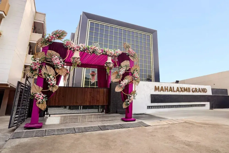 Fabhotel Mahalaxmii Grand - Kanpur