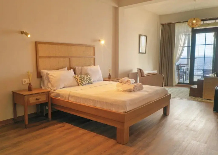 Ank’ada Ayanikola (12+ Adult Only) - Adalar