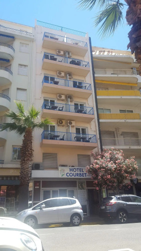 Hôtel Courbet - Juan-les-Pins