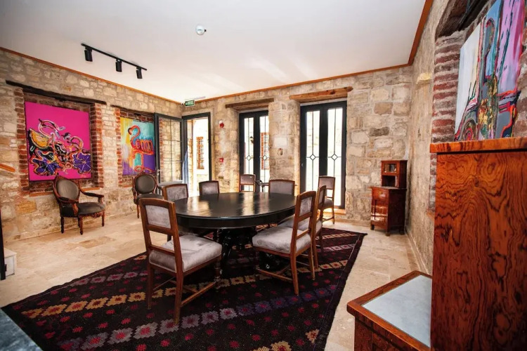 Atrium Suites - Urla