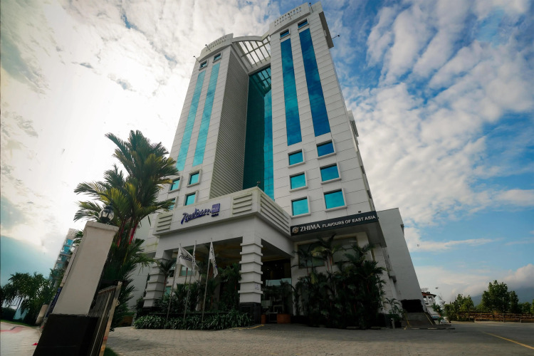 Radisson Blu Kochi - Kochi