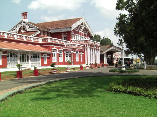 Welcomheritage Fernhills Royal Palace - 烏塔卡蒙德
