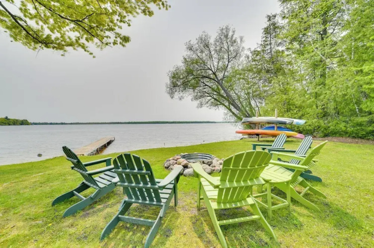 Cozy Carp Lake Cottage W/dock, 4 Kayaks & Fire Pit - St. Ignace, MI