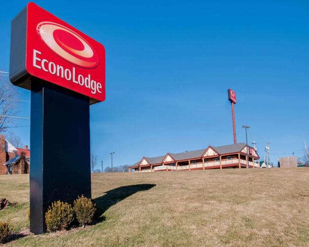 Econo Lodge Glade Springs I-81 - Abingdon, VA