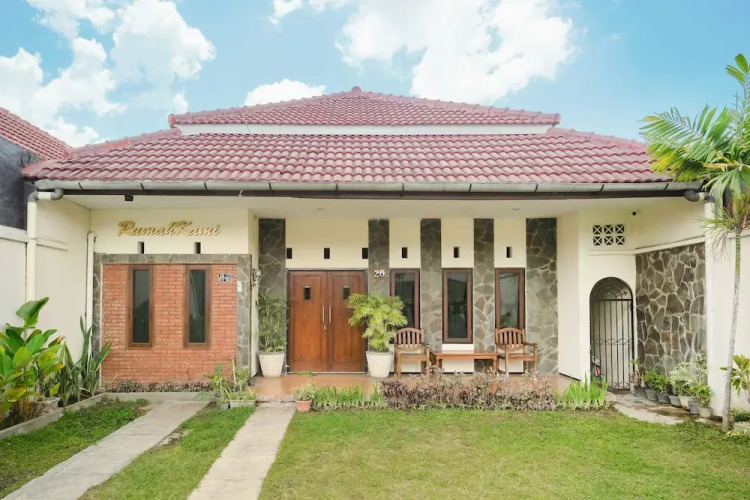 Oyo 2238 Rumah Kami Syariah - Yogyakarta