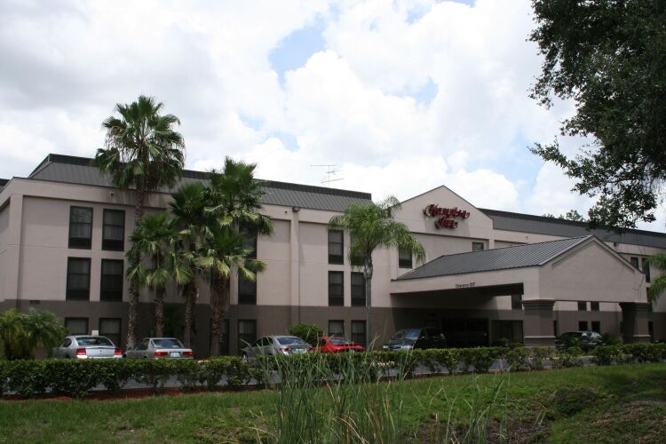 Brandon Center Hotel - Riverview, FL
