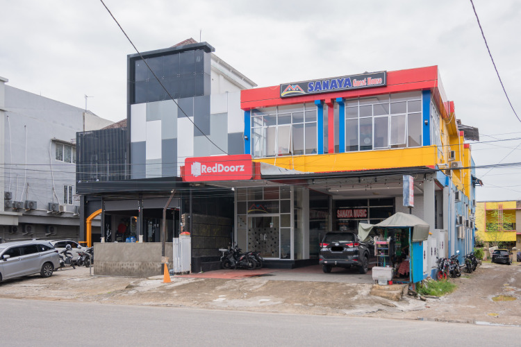 Reddoorz Syariah Near Rs Mata Padang - Padang