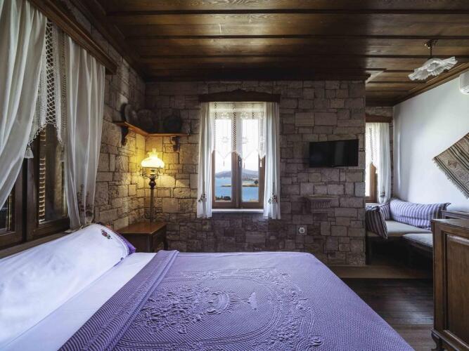 Cunda Tas Konak Otel - 艾瓦勒克