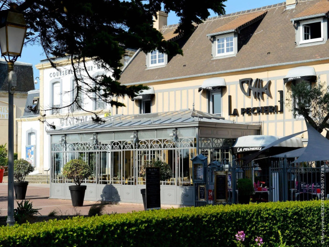 Hôtel Restaurant La Pêcherie - Courseulles-sur-Mer