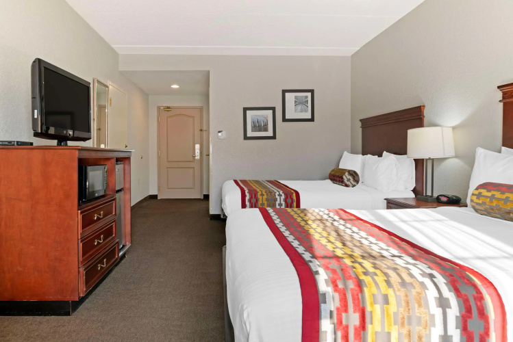 Executive Inn & Suites - Grand Rapids, MI