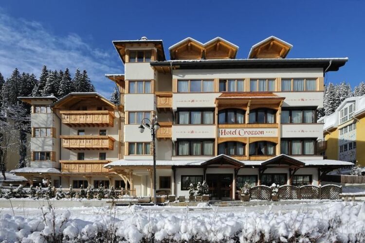 Hotel Crozzon - Мадонна-ди-Кампильо