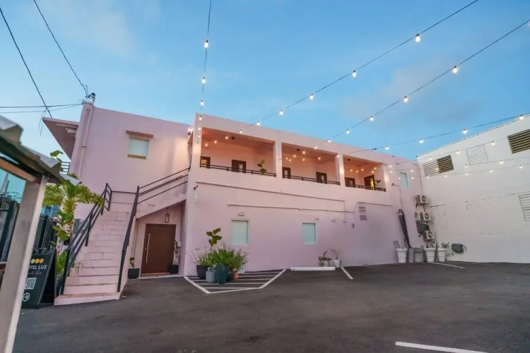 Room 1 - Stylish Accessible Suite - San Juan