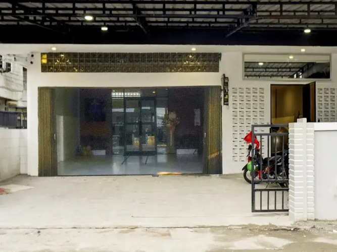 Hotel O Alhesa Residence - Medan